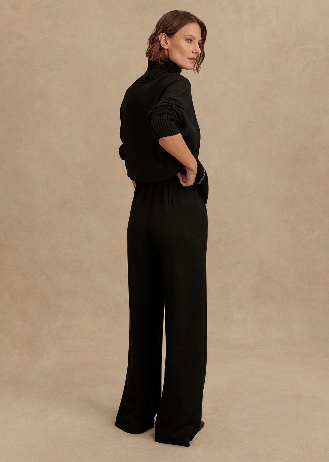 The Extra Wide Leg Pant 32" - Black – Domino Style